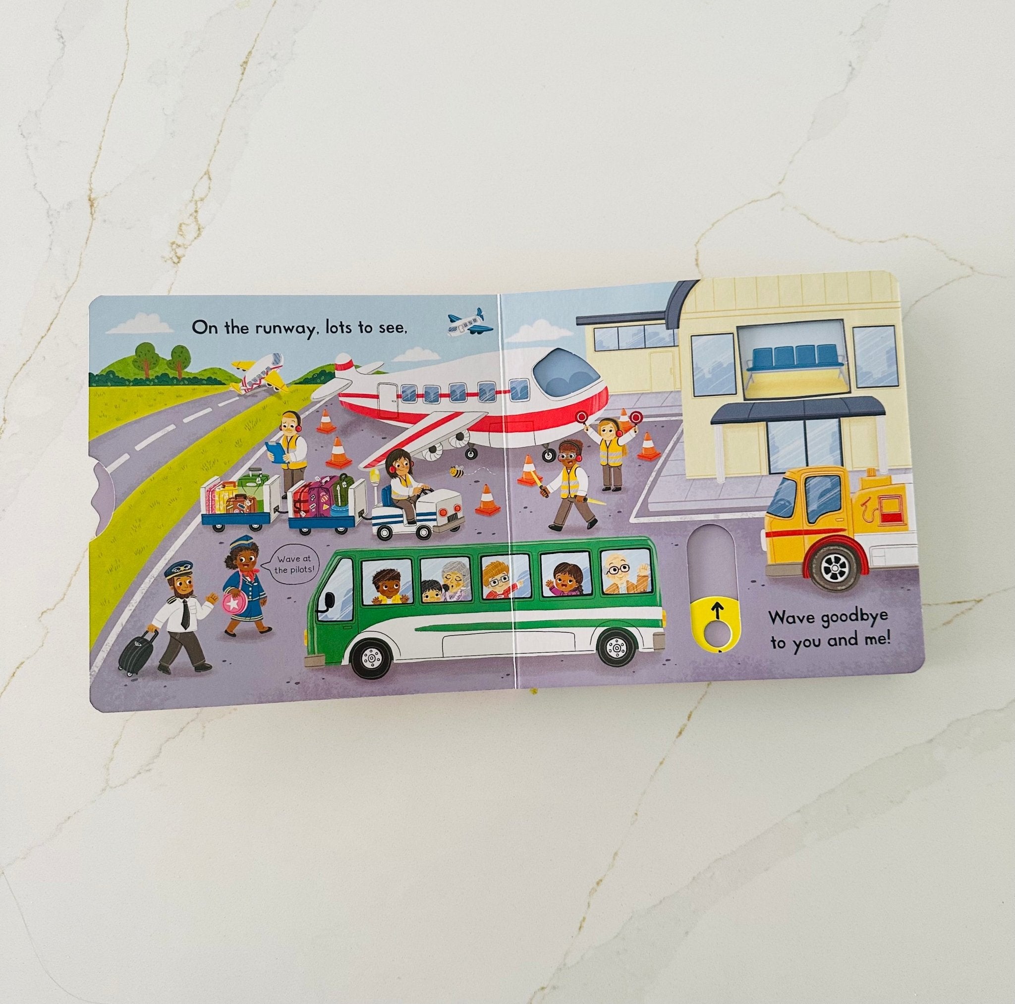 Busy Airport - Push, Pull and Slide book – Wondertivity